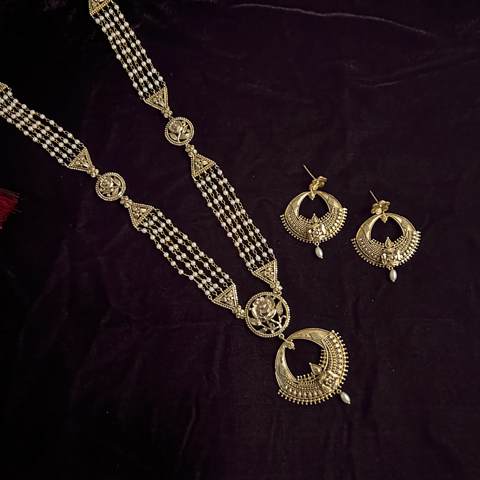 Pearls Necklace - GAHANE